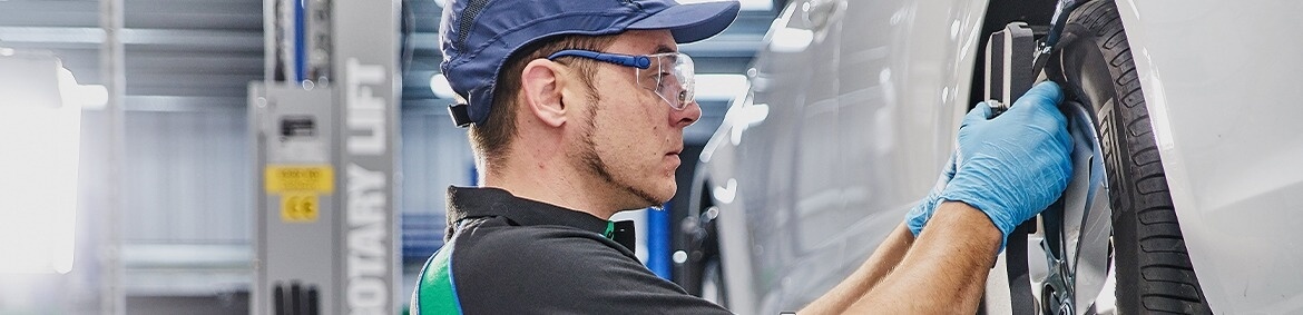 What to Do if Your Steering Wheel Is Misaligned | ATS Euromaster